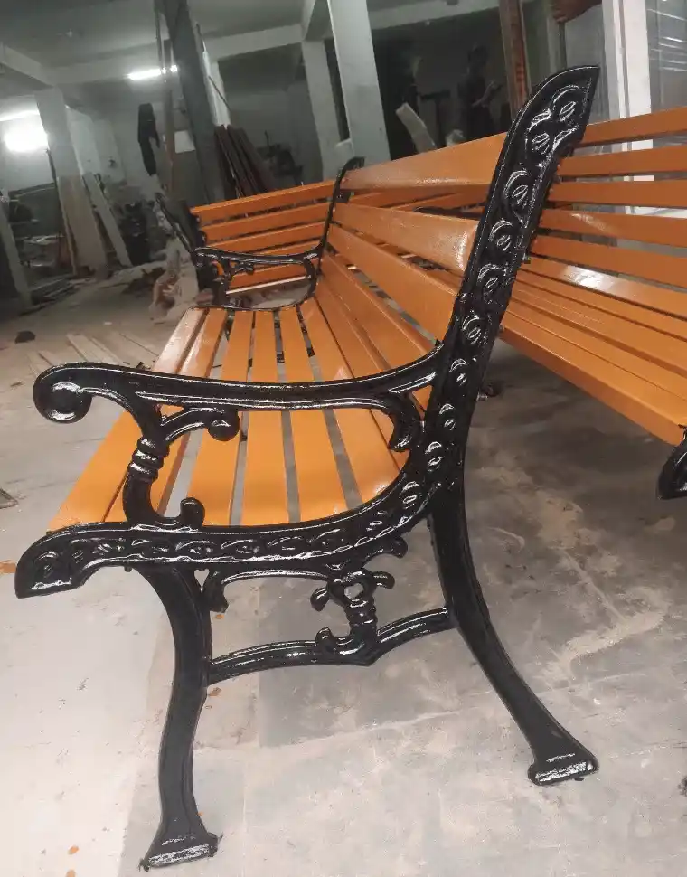 Cast Iron Vintage Legs with Mild Steel Strips (Patti) - Jaffri Creations